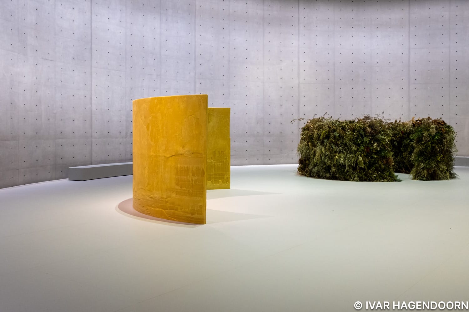 Minimal at the Bourse de Commerce