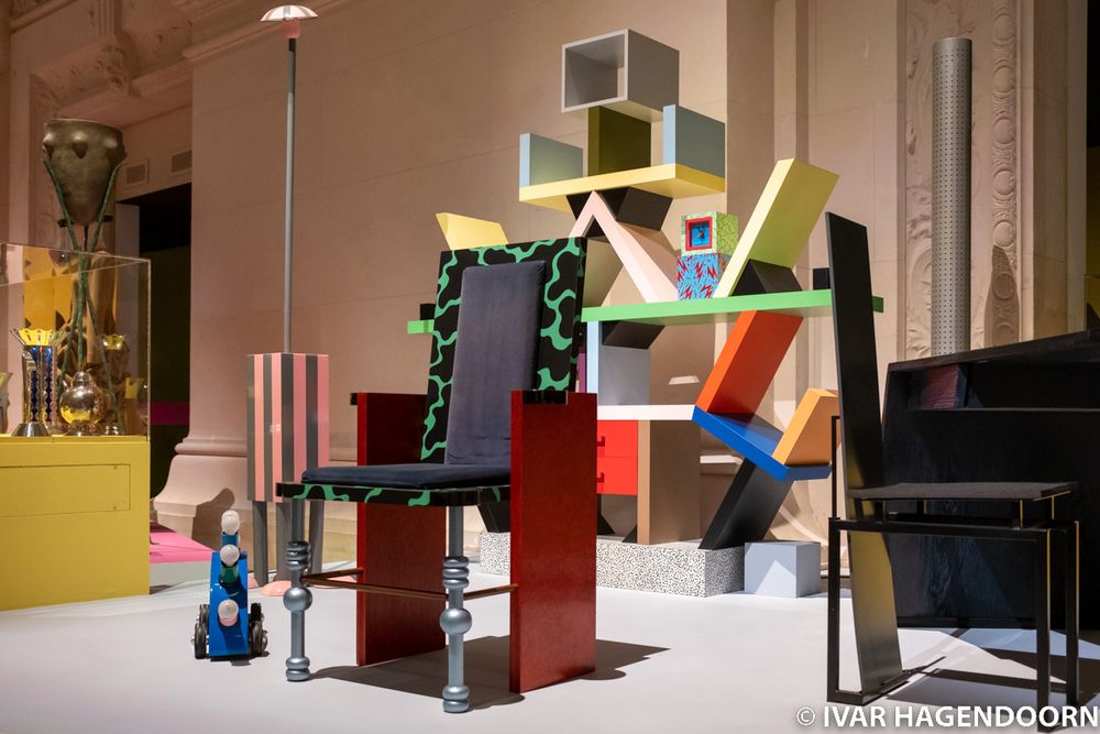 The 80s. Fashion, Design and Graphic Design in France